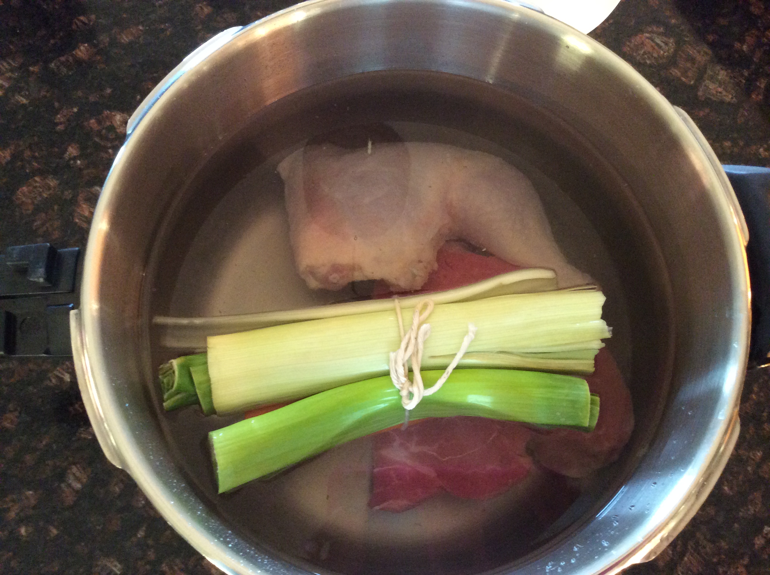 BROTH – Homemade from scratch – A taste of Italy on your table every day