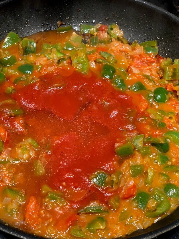 Pipe rigate with green peppers and cherry tomatoes – A taste of Italy ...